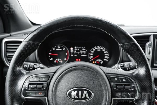 Белый Киа Sportage 2017 в Рига, объемом двигателя 2.00 л и пробегом 201 тыс. км за 11950 €, фото 9 на AUTOMOTO.COM.LV