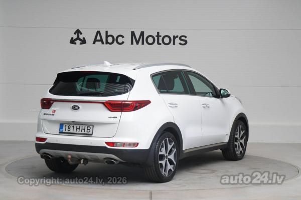 White Kia Sportage 2017 in Tallinn, with an engine capacity of 1.60 L and mileage of 163 thousand km for 11990 €, photo 5 on AUTOMOTO.COM.LV