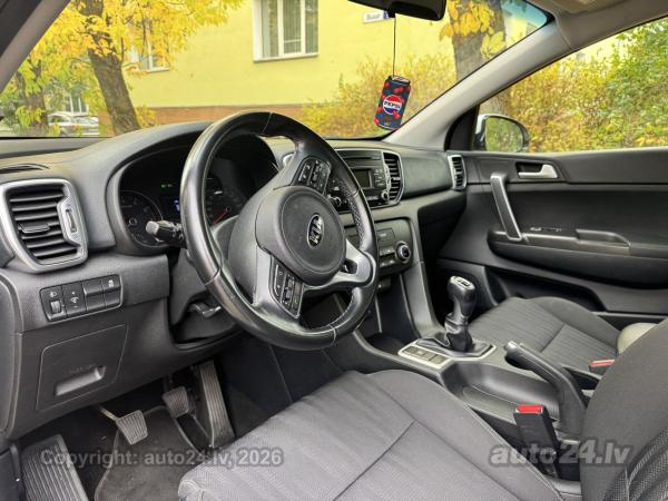 Balts Kia Sportage 2017 Tallina, ar dzinēja tilpumu 1.60 L un nobraukumu 141 tūkst. km par 10900 €, foto 8 vietnē AUTOMOTO.COM.LV
