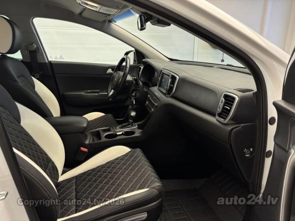 Balts Kia Sportage 2018 Tallina, ar dzinēja tilpumu 1.60 L un nobraukumu 89 tūkst. km par 15900 €, foto 8 vietnē AUTOMOTO.COM.LV