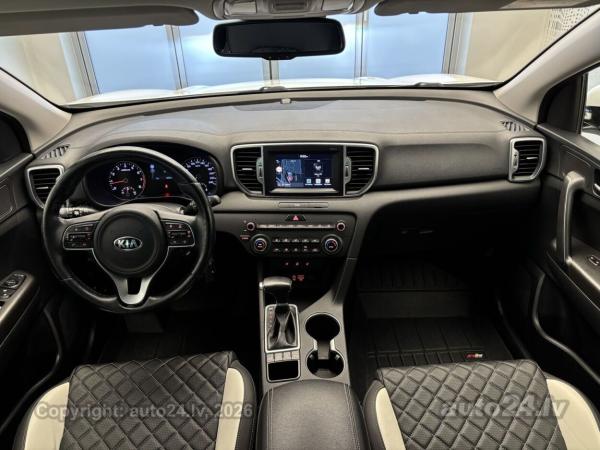 White Kia Sportage 2018 in Tallinn, with an engine capacity of 1.60 L and mileage of 89 thousand km for 15900 €, photo 11 on AUTOMOTO.COM.LV