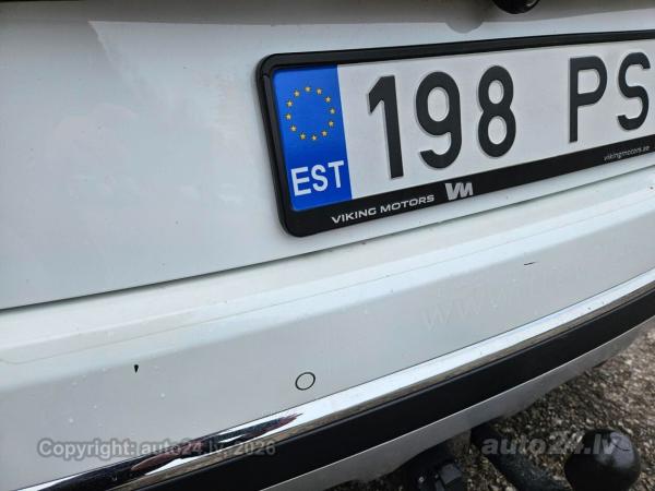 White Kia Sportage 2020 in Tallinn, with an engine capacity of 1.60 L and mileage of 156 thousand km for 15400 €, photo 9 on AUTOMOTO.COM.LV