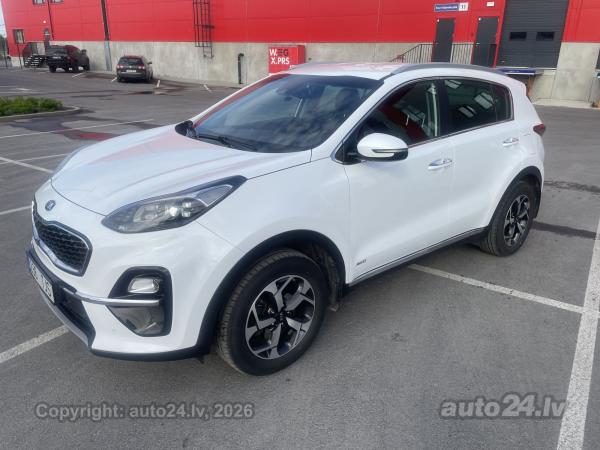 White Kia Sportage 2020 in Tallinn, with an engine capacity of 1.60 L and mileage of 81 thousand km for 17700 €, photo 2 on AUTOMOTO.COM.LV