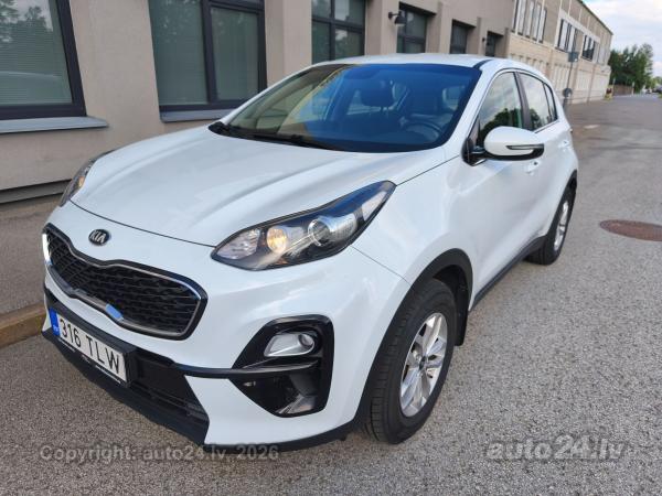 White Kia Sportage 2020 in Tallinn, with an engine capacity of 1.60 L and mileage of 140 thousand km for 12790 €, photo 4 on AUTOMOTO.COM.LV