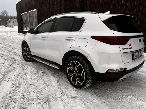 Белый Киа Sportage 2021 в Таллин, объемом двигателя 1.60 л и пробегом 148 тыс. км за 18900 €, фото 3 на AUTOMOTO.COM.LV