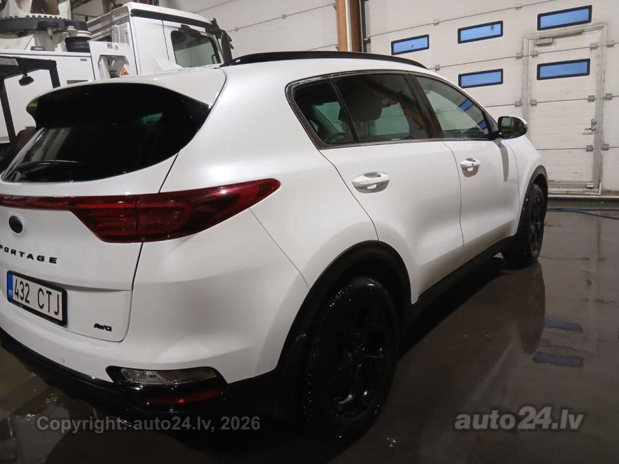 Balts Kia Sportage 2021 Tallina, ar dzinēja tilpumu 1.60 L un nobraukumu 49 tūkst. km par 19900 €, foto 3 vietnē AUTOMOTO.COM.LV