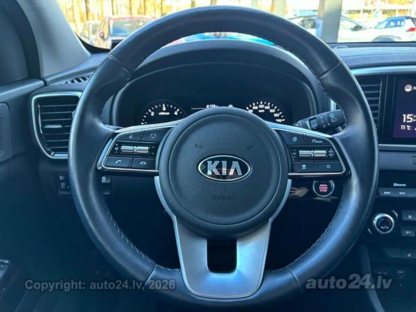 White Kia Sportage 2021 in Tallinn, with an engine capacity of 1.60 L and mileage of 49 thousand km for 20995 €, photo 11 on AUTOMOTO.COM.LV