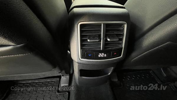 White Kia Sportage 2023 in Narva, with an engine capacity of 1.60 L and mileage of 47 thousand km for 29990 €, photo 9 on AUTOMOTO.COM.LV