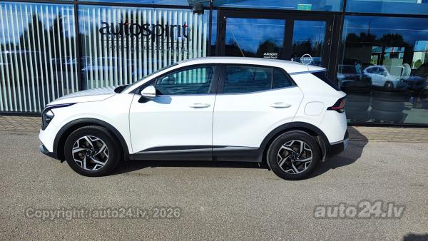 Белый Киа Sportage 2023 в Тарту, объемом двигателя 1.60 л и пробегом 72 тыс. км за 19990 €, фото 2 на AUTOMOTO.COM.LV