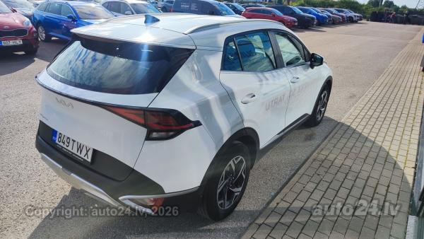Белый Киа Sportage 2023 в Тарту, объемом двигателя 1.60 л и пробегом 72 тыс. км за 19990 €, фото 4 на AUTOMOTO.COM.LV