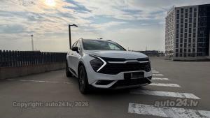 Белый Киа Sportage 2024 в Таллин, объемом двигателя 1.60 л и пробегом 32 тыс. км за 37500 €, фото 1 на AUTOMOTO.COM.LV