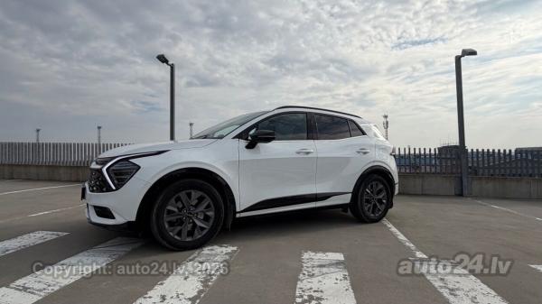 Balts Kia Sportage 2024 Tallina, ar dzinēja tilpumu 1.60 L un nobraukumu 32 tūkst. km par 37500 €, foto 3 vietnē AUTOMOTO.COM.LV