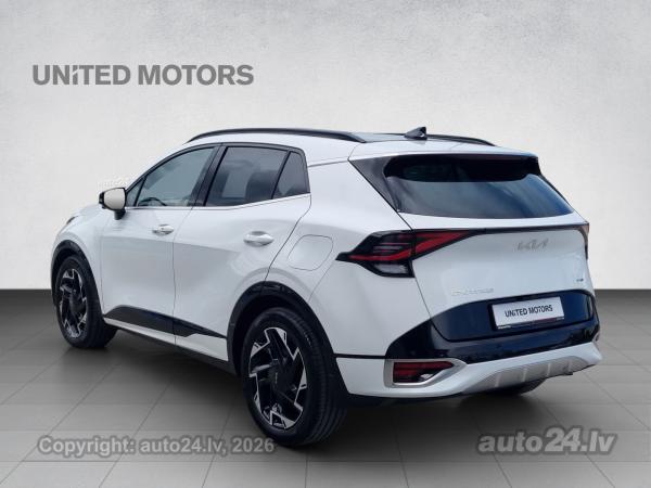 Белый Киа Sportage 2024 в Йыхви, объемом двигателя 1.60 л и пробегом 51 тыс. км за 33900 €, фото 5 на AUTOMOTO.COM.LV