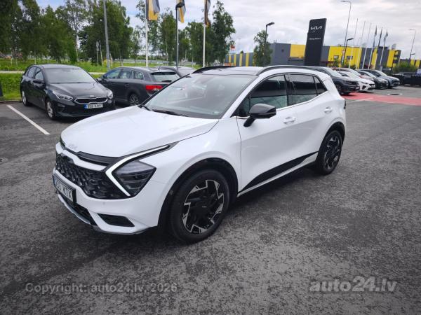 Белый Киа Sportage 2024 в Таллин, объемом двигателя 1.60 л и пробегом 32 тыс. км за 34800 €, фото 3 на AUTOMOTO.COM.LV