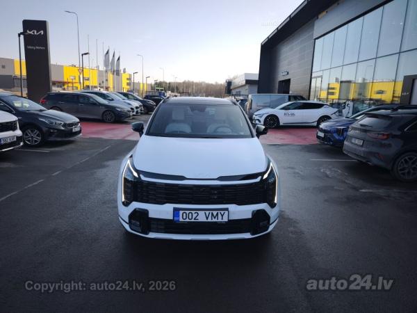 Balts Kia Sportage 2026 Tallina, ar dzinēja tilpumu 1.60 L un nobraukumu 4 tūkst. km par 44880 €, foto 2 vietnē AUTOMOTO.COM.LV