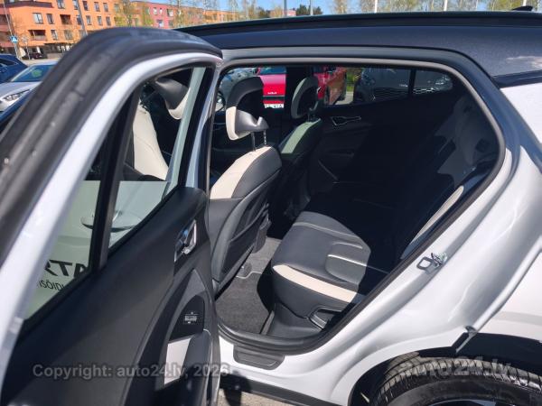 Balts Kia Sportage 2026 Tallina, ar dzinēja tilpumu 1.60 L un nobraukumu 3 tūkst. km par 45900 €, foto 8 vietnē AUTOMOTO.COM.LV
