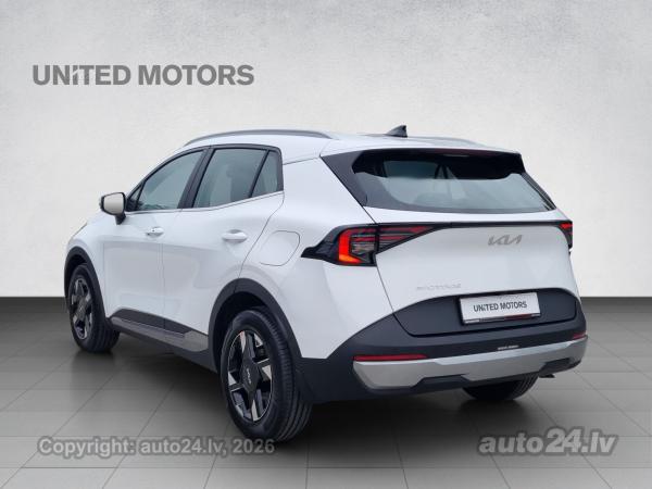 White Kia Sportage 2026 in Johvi, with an engine capacity of 1.60 L and mileage of 10 thousand km for 29980 €, photo 4 on AUTOMOTO.COM.LV