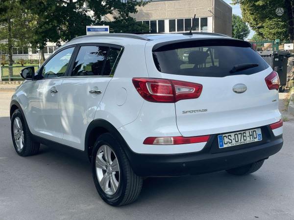 Белый Киа Sportage 2013 в Таураге, объемом двигателя 2.00 л и пробегом 250 тыс. км за 5700 €, фото 5 на AUTOMOTO.COM.LV
