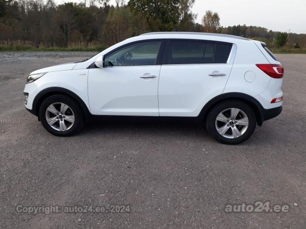Balts Kia Sportage 2012 Tallina, ar dzinēja tilpumu 2.00 L un nobraukumu 116 tūkst. km par 8200 €, foto 2 vietnē AUTOMOTO.COM.LV