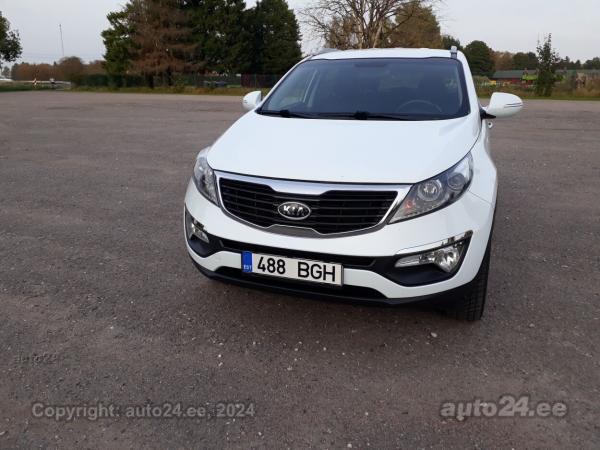 Balts Kia Sportage 2012 Tallina, ar dzinēja tilpumu 2.00 L un nobraukumu 116 tūkst. km par 8200 €, foto 8 vietnē AUTOMOTO.COM.LV