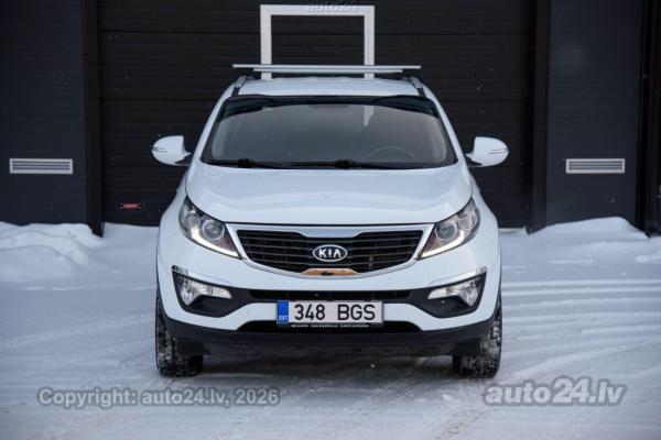 Balts Kia Sportage 2012 Pērnava, ar dzinēja tilpumu 2.00 L un nobraukumu 159 tūkst. km par 9800 €, foto 1 vietnē AUTOMOTO.COM.LV