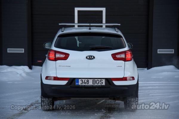 Balts Kia Sportage 2012 Pērnava, ar dzinēja tilpumu 2.00 L un nobraukumu 159 tūkst. km par 9800 €, foto 6 vietnē AUTOMOTO.COM.LV