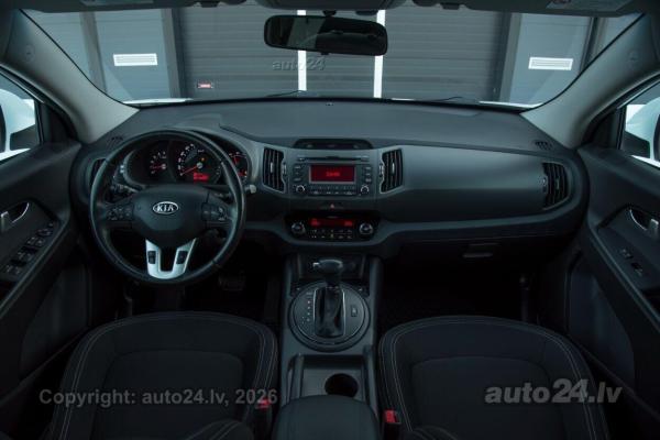 Balts Kia Sportage 2012 Pērnava, ar dzinēja tilpumu 2.00 L un nobraukumu 159 tūkst. km par 9800 €, foto 8 vietnē AUTOMOTO.COM.LV
