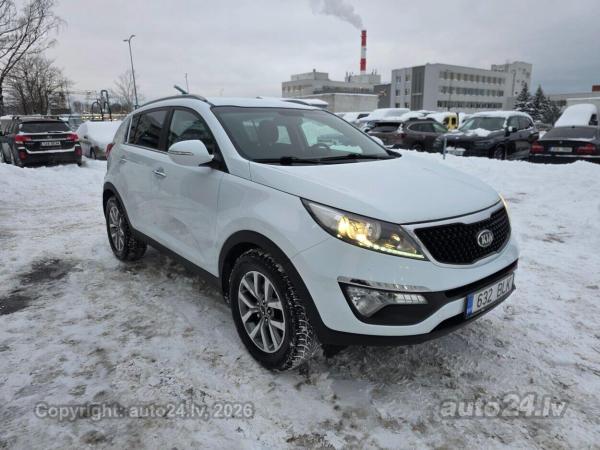 Balts Kia Sportage 2014 Tallina, ar dzinēja tilpumu 1.70 L un nobraukumu 145 tūkst. km par 8500 €, foto 5 vietnē AUTOMOTO.COM.LV