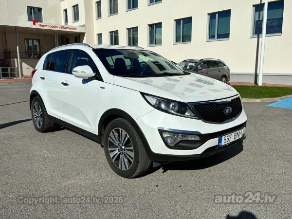 Белый Киа Sportage 2015 в Таллин, объемом двигателя 2.00 л и пробегом 290 тыс. км за 8400 €, фото 1 на AUTOMOTO.COM.LV