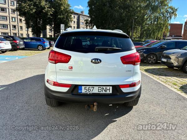 Белый Киа Sportage 2015 в Таллин, объемом двигателя 2.00 л и пробегом 290 тыс. км за 8400 €, фото 6 на AUTOMOTO.COM.LV