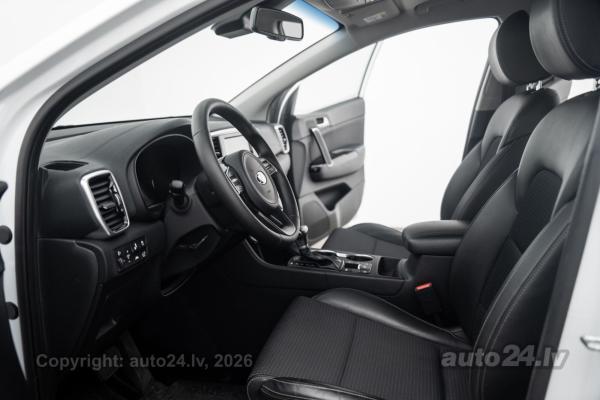 Белый Киа Sportage 2018 в Таллин, объемом двигателя 1.60 л и пробегом 167 тыс. км за 13999 €, фото 7 на AUTOMOTO.COM.LV