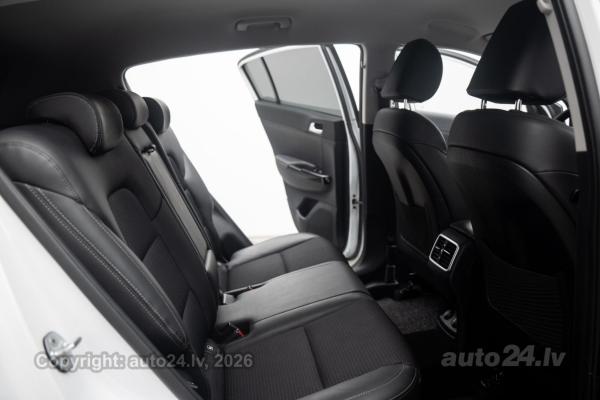 Белый Киа Sportage 2018 в Таллин, объемом двигателя 1.60 л и пробегом 167 тыс. км за 13999 €, фото 9 на AUTOMOTO.COM.LV