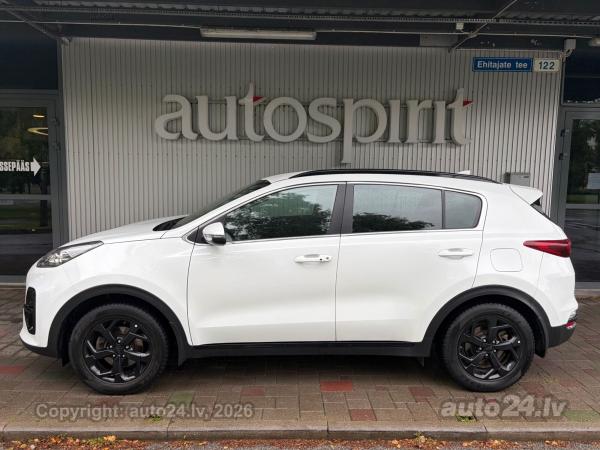 White Kia Sportage 2021 in Tallinn, with an engine capacity of 1.60 L and mileage of 85 thousand km for 17490 €, photo 3 on AUTOMOTO.COM.LV