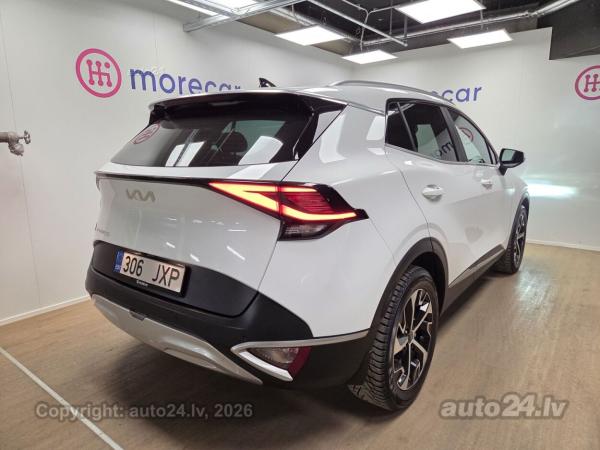 Белый Киа Sportage 2023 в Таллин, объемом двигателя 1.60 л и пробегом 39 тыс. км за 27900 €, фото 6 на AUTOMOTO.COM.LV
