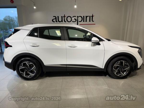 Белый Киа Sportage 2023 в Таллин, объемом двигателя 1.60 л и пробегом 48 тыс. км за 23900 €, фото 4 на AUTOMOTO.COM.LV