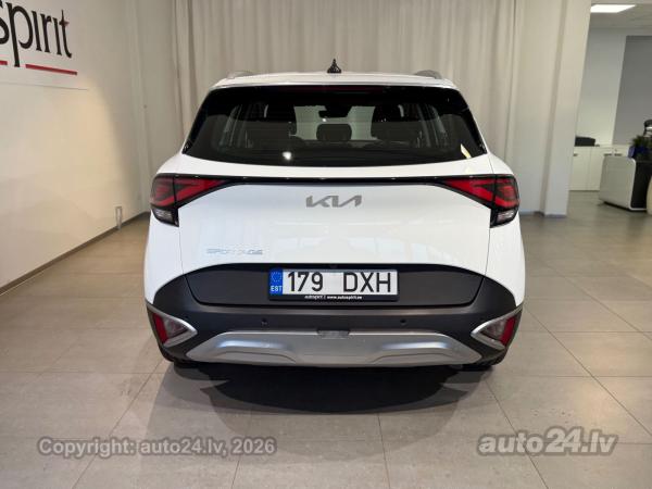 Белый Киа Sportage 2023 в Таллин, объемом двигателя 1.60 л и пробегом 48 тыс. км за 23900 €, фото 5 на AUTOMOTO.COM.LV