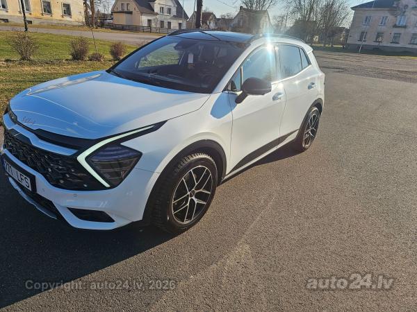 Balts Kia Sportage 2024 Tallina, ar dzinēja tilpumu 1.60 L un nobraukumu 48 tūkst. km par 32500 €, foto  vietnē AUTOMOTO.COM.LV