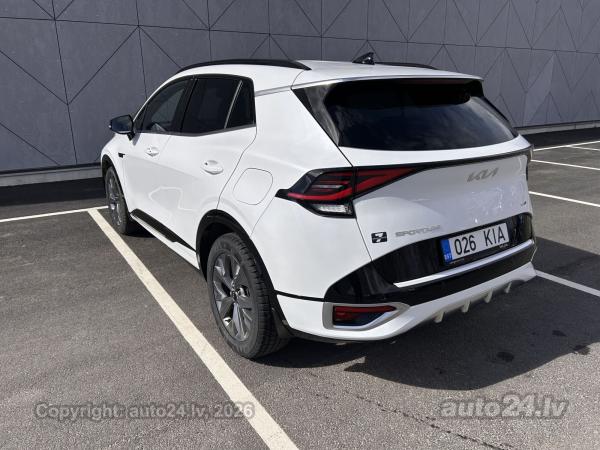 Balts Kia Sportage 2024 Tallina, ar dzinēja tilpumu 1.60 L un nobraukumu 23 tūkst. km par 28500 €, foto 4 vietnē AUTOMOTO.COM.LV