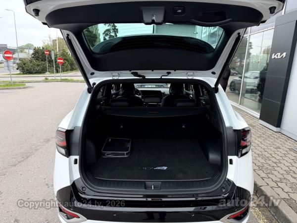 Balts Kia Sportage 2025 Tallina, ar dzinēja tilpumu 1.60 L un nobraukumu 13 tūkst. km par 34900 €, foto 6 vietnē AUTOMOTO.COM.LV