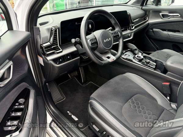 Balts Kia Sportage 2025 Tallina, ar dzinēja tilpumu 1.60 L un nobraukumu 13 tūkst. km par 34900 €, foto 7 vietnē AUTOMOTO.COM.LV