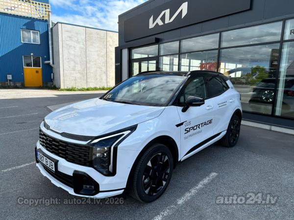 Balts Kia Sportage 2026 Rakvere, ar dzinēja tilpumu 1.60 L un nobraukumu 2 tūkst. km par 47185 €, foto 1 vietnē AUTOMOTO.COM.LV