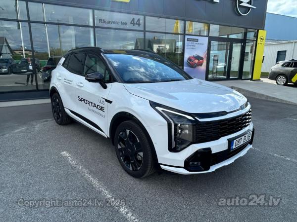 Balts Kia Sportage 2026 Rakvere, ar dzinēja tilpumu 1.60 L un nobraukumu 2 tūkst. km par 47185 €, foto 3 vietnē AUTOMOTO.COM.LV