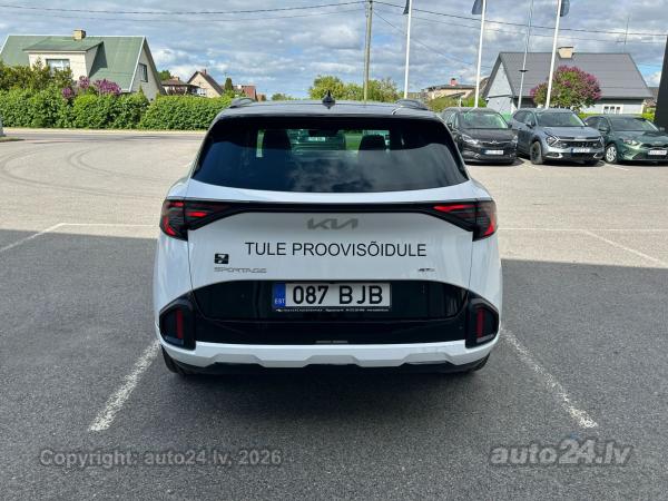 Balts Kia Sportage 2026 Rakvere, ar dzinēja tilpumu 1.60 L un nobraukumu 2 tūkst. km par 47185 €, foto 5 vietnē AUTOMOTO.COM.LV
