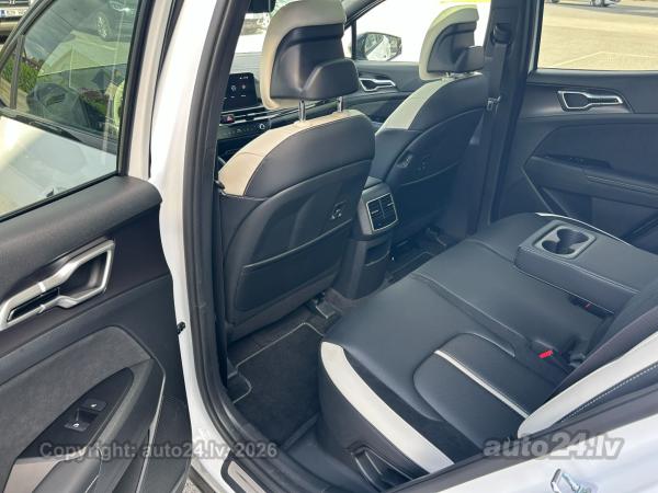 Balts Kia Sportage 2026 Rakvere, ar dzinēja tilpumu 1.60 L un nobraukumu 2 tūkst. km par 47185 €, foto 8 vietnē AUTOMOTO.COM.LV