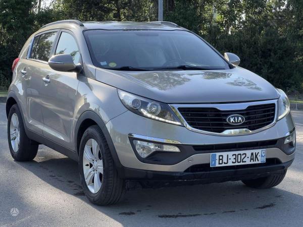 Dzeltens Kia Sportage 2011 Tauragė, ar dzinēja tilpumu 1.69 L un nobraukumu 250 tūkst. km par 4900 €, foto 2 vietnē AUTOMOTO.COM.LV