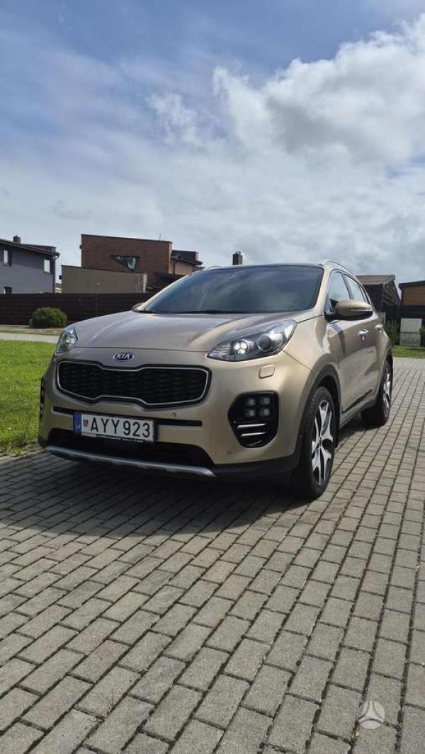 Yellow Kia Sportage 2017 in Klaipeda, with an engine capacity of 1.60 L and mileage of 83 thousand km for 17500 €, photo 1 on AUTOMOTO.COM.LV
