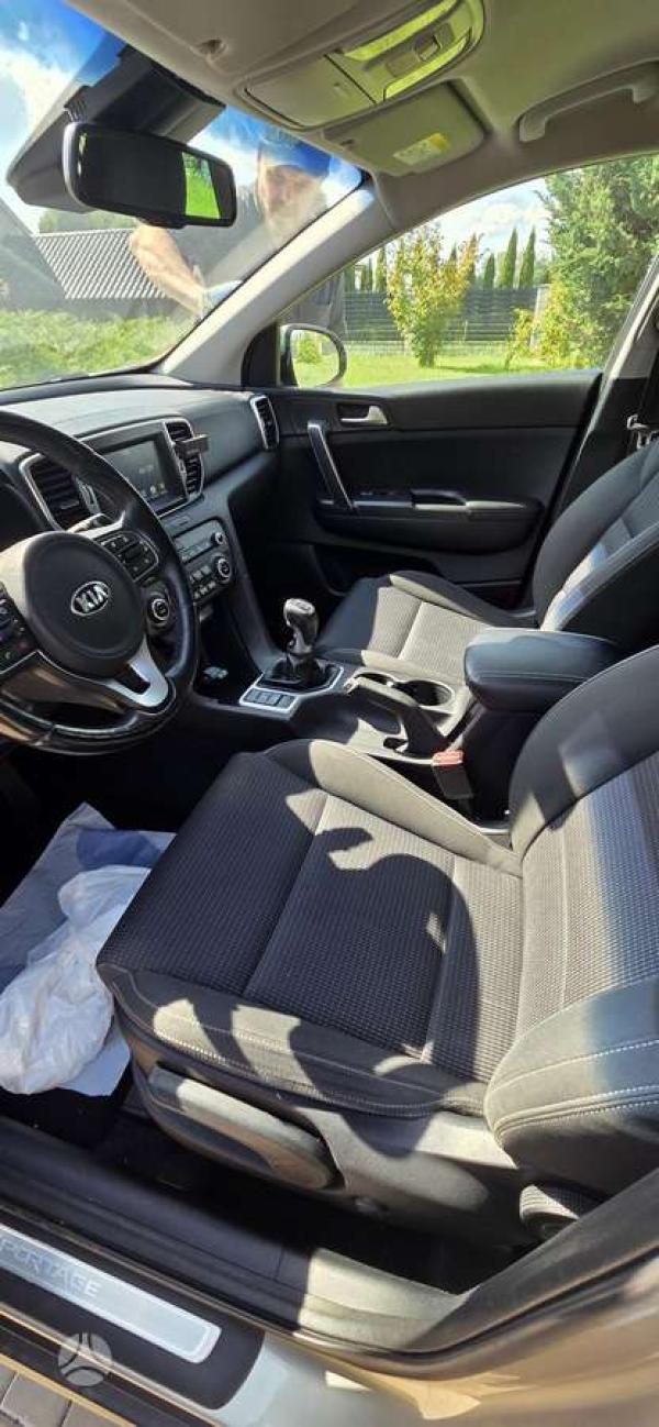 Dzeltens Kia Sportage 2017 Marijampole, ar dzinēja tilpumu 1.69 L un nobraukumu 117 tūkst. km par 12500 €, foto 9 vietnē AUTOMOTO.COM.LV