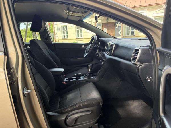 Yellow Kia Sportage 2019 in Utena, with an engine capacity of 1.60 L and mileage of 187 thousand km for 11800 €, photo 10 on AUTOMOTO.COM.LV