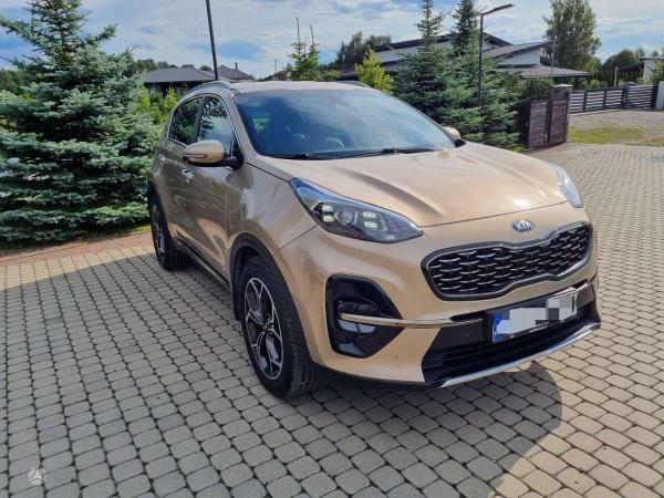 Yellow Kia Sportage 2020 in Alytus, with an engine capacity of 1.60 L and mileage of 161 thousand km for 9900 €, photo 1 on AUTOMOTO.COM.LV