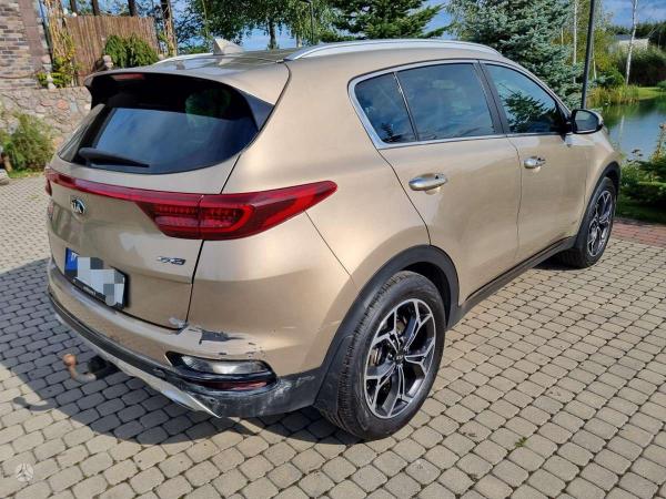 Yellow Kia Sportage 2020 in Alytus, with an engine capacity of 1.60 L and mileage of 161 thousand km for 9900 €, photo 9 on AUTOMOTO.COM.LV